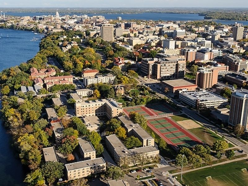 UW-Madison Lands $6M NIH Grant for Mass Spec Development Center | Genomeweb